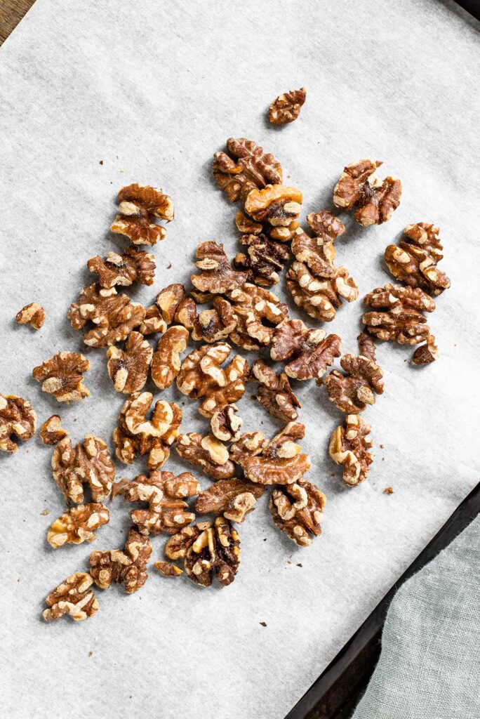 How To Toast Walnuts - Guaranteed Flavour Boost • Tasty Thrifty Timely